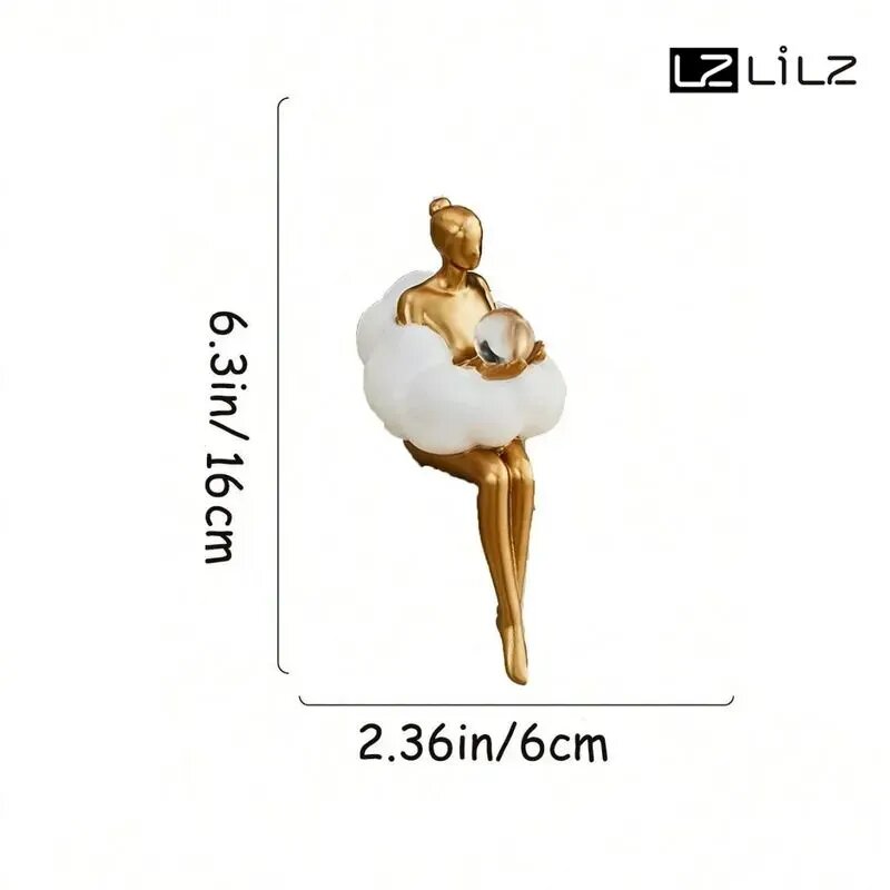 Декоративная фигурка Золотая статуэтка девушки с шаром 6.3in/16cm, абстракция