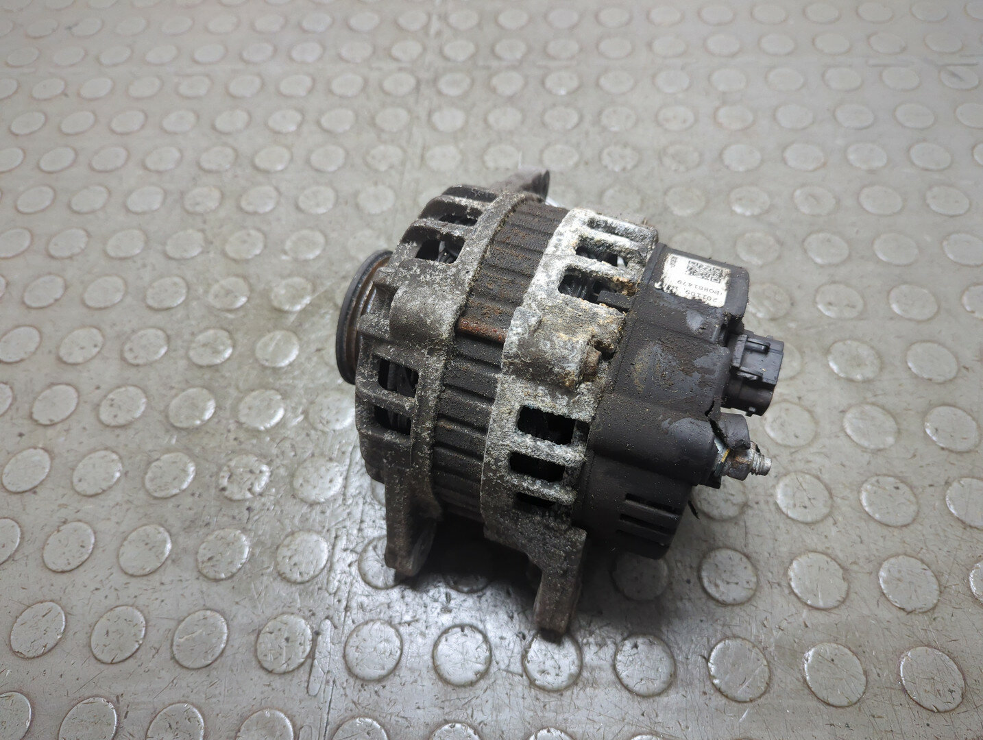 Генератор Hyundai Coupe (Tiburon) Б/У