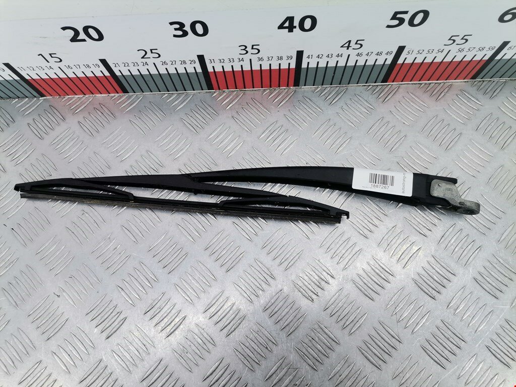 Поводок стеклоочистителя заднего Mazda 3 BK BP4K67421 арт. 1887267
