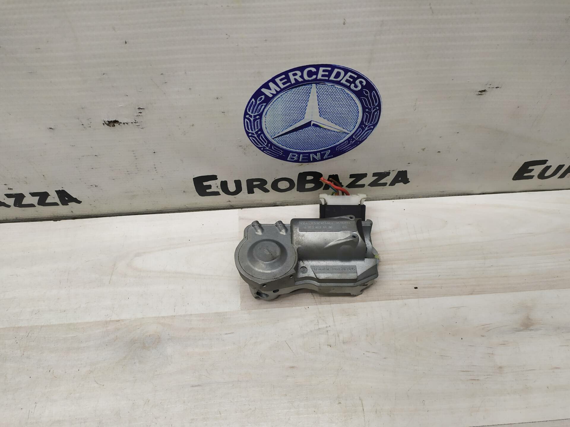 Блокиратор рулевой колонки Mercedes W211 А2034621130