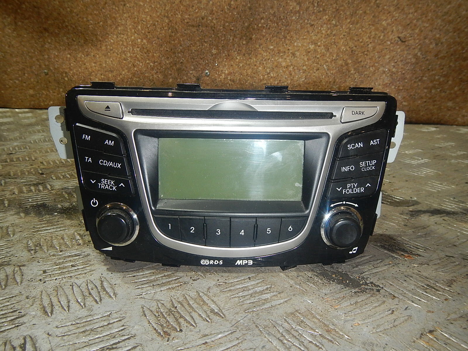 Б/У Магнитола, Hyundai (Хендэ)-SOLARIS (10-) HYUNDAI SOLARIS (10-) Без повреждений. 346281 Hyundai-KIA арт. 961704L000