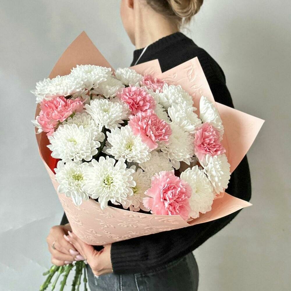 Букет "Хризантемы и Гвоздики", хризантемы 5шт, гвоздики 7шт, 12шт, 40см