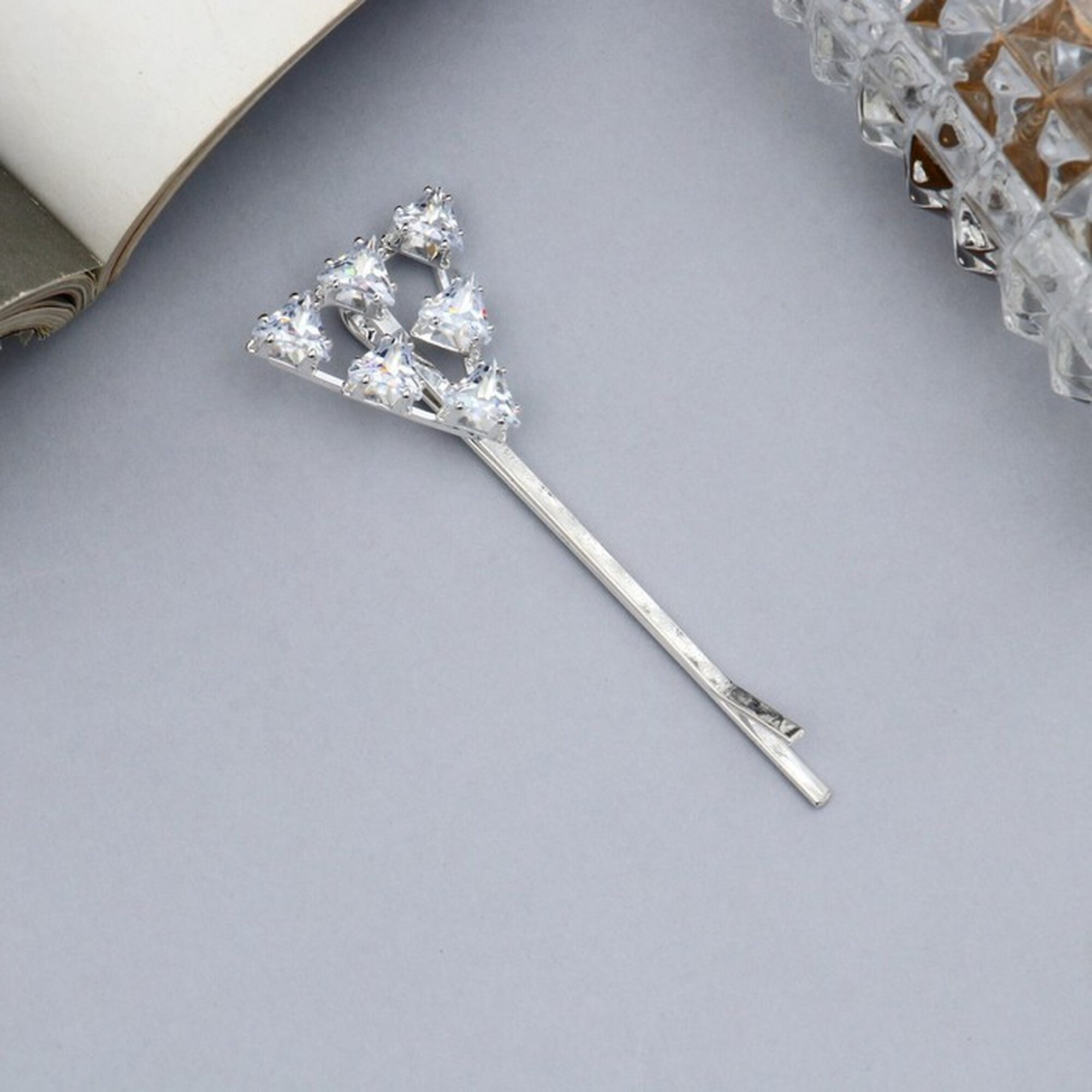 Невидимка Queen Fair "Вивьен", геометрия, стразы, серебристая, 5см