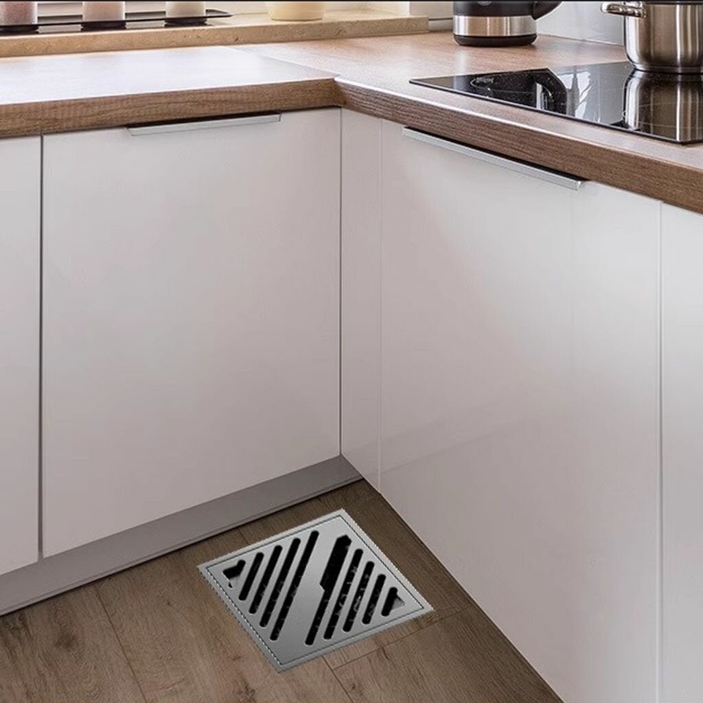 Слив для дезодоранта в ванной комнате в полу