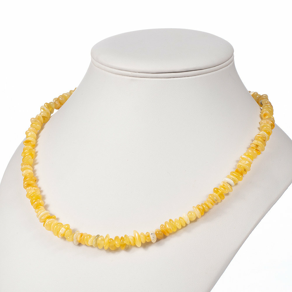 Бусы, янтарь