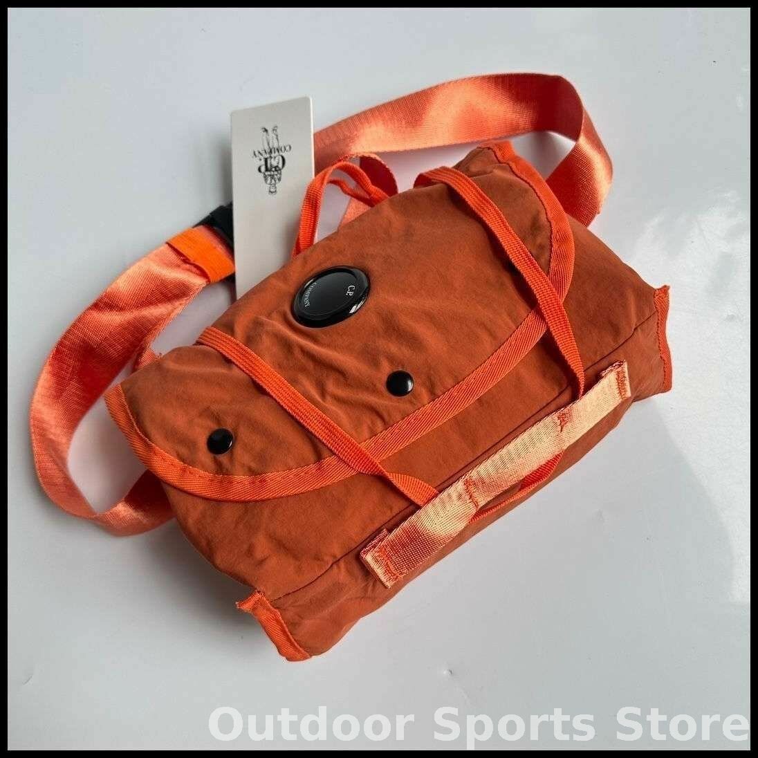 WAISTBAND Наклонная сумка C.P. COMPANY