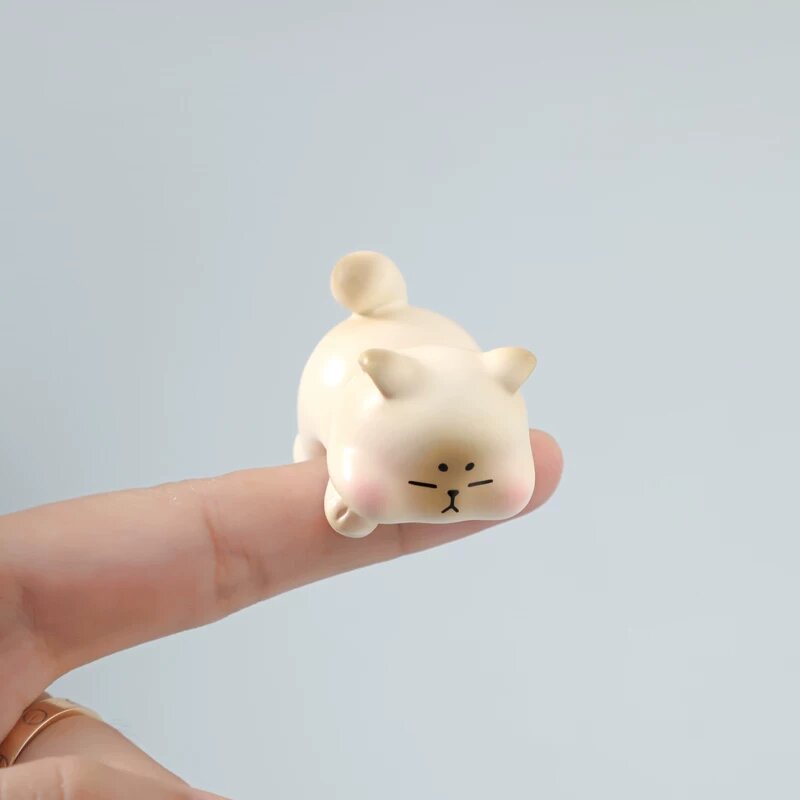 Мини-кошка декоративная фигурка для компьютерного монитора - милый аксессуар для офисного стола