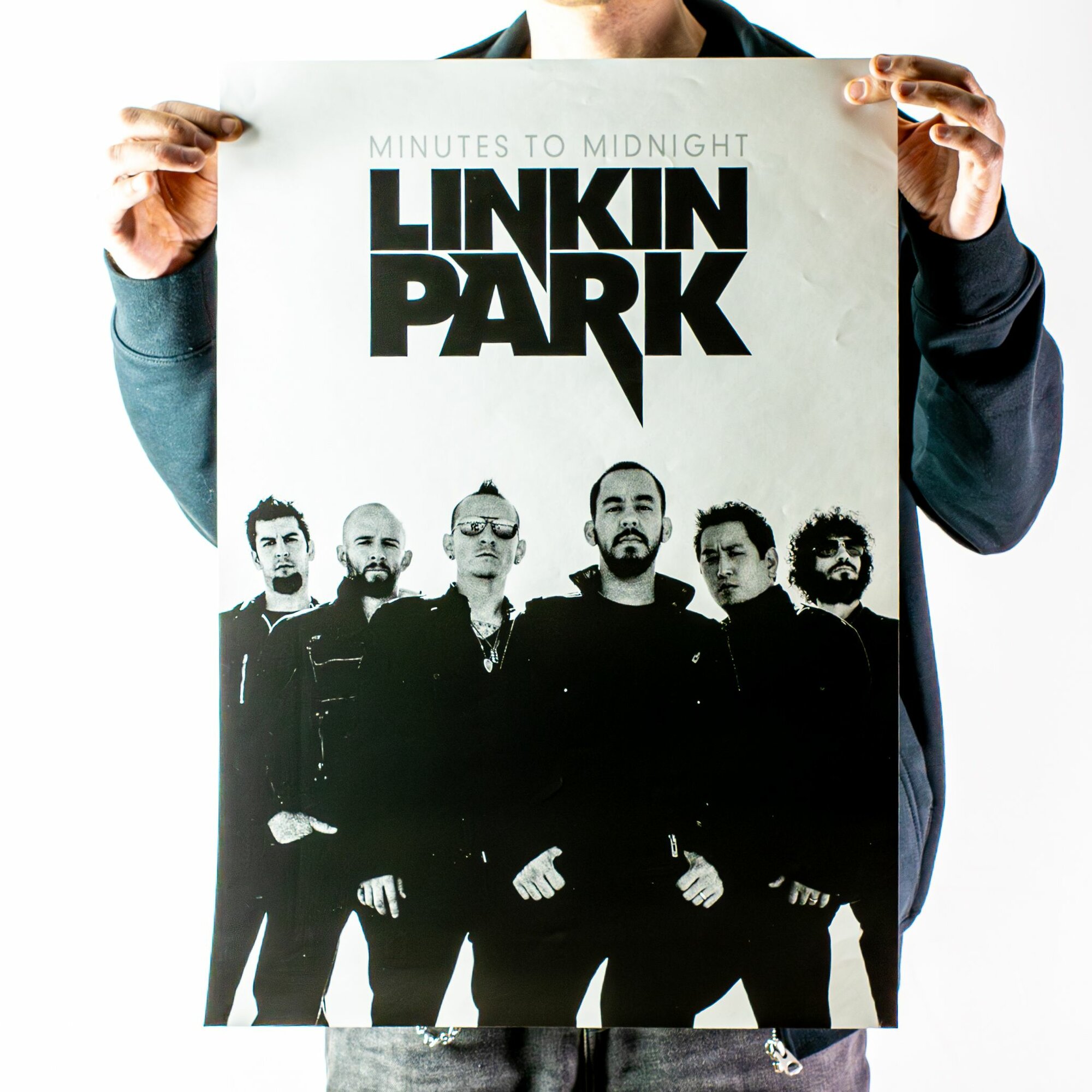 LINKIN PARK. Постер 42 х 60 см. Мелованная бумага, офсетная печать. Плотность бумаги 130 г/м2 (как обложка компакт-диска). Поставляется в прочном картонном тубусе