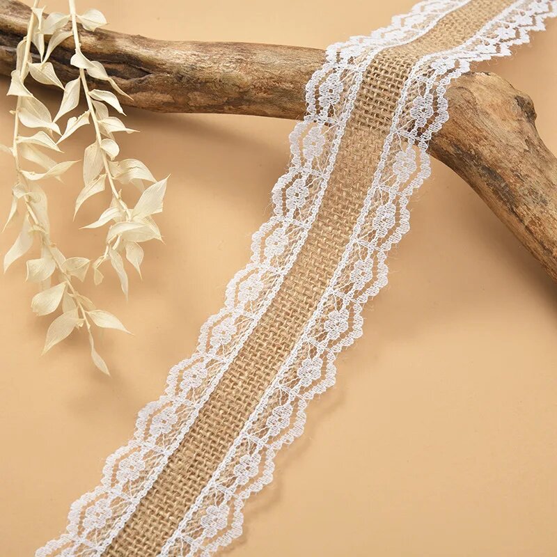 Лента джутовая с кружевом белая 2,5 см x 2 м, Style 2