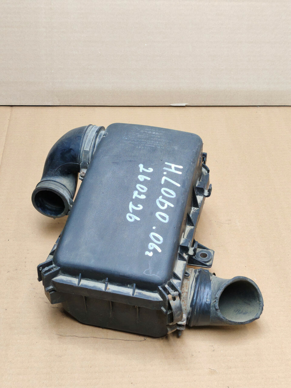 Корпус воздушного фильтра Hafei Lobo HFJ7110