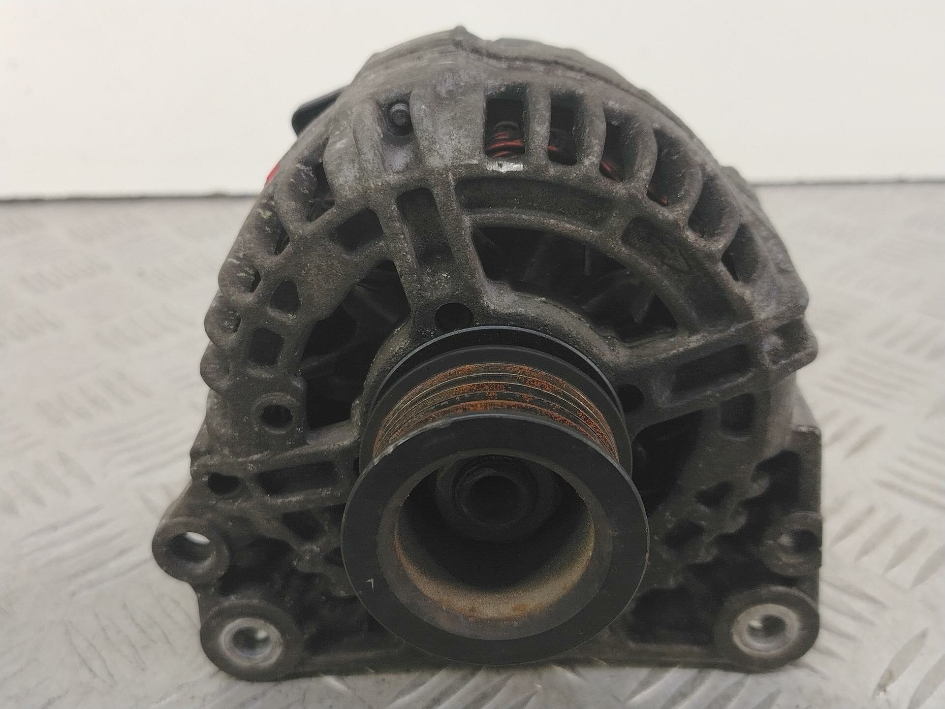 Генератор Skoda Fabia рест. (2004 - 2007) 037903025M