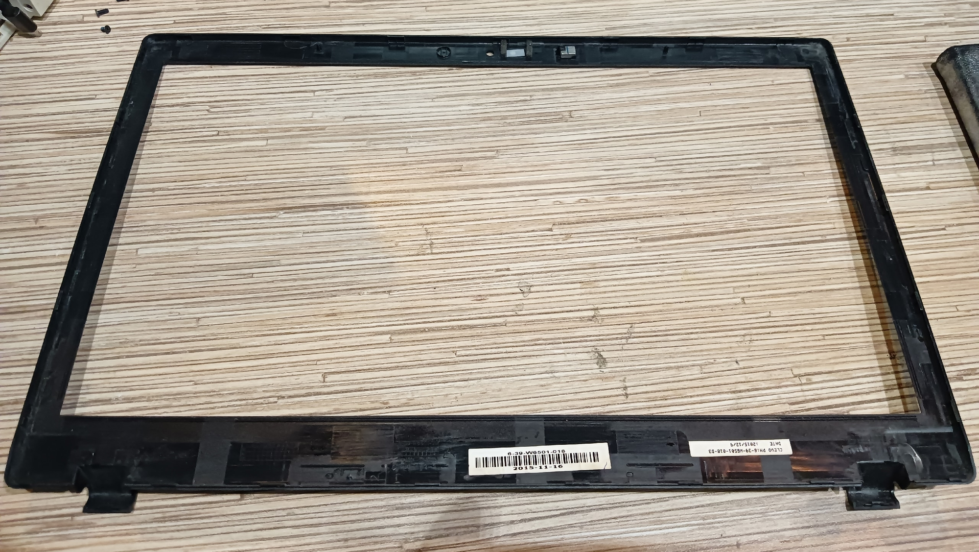 Рамка матрицы для ноутбука рамка экрана Dexp W650SF W650SH W650SB 6-39-W6501-025