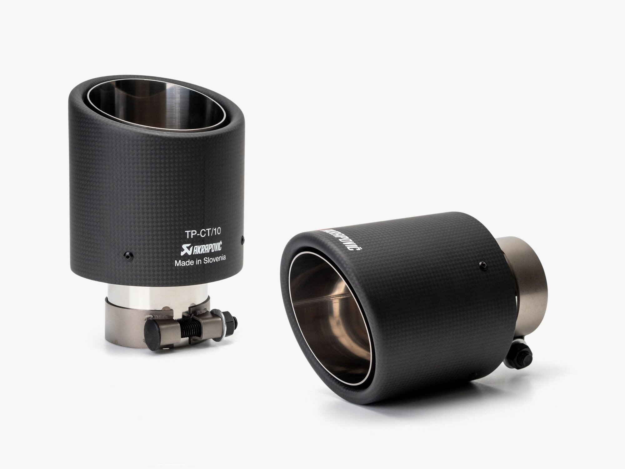 Насадки на глушитель Akrapovic 63/115 из карбона и нержавеющей стали закруглённые матовые для выхлопной системы автомобиля