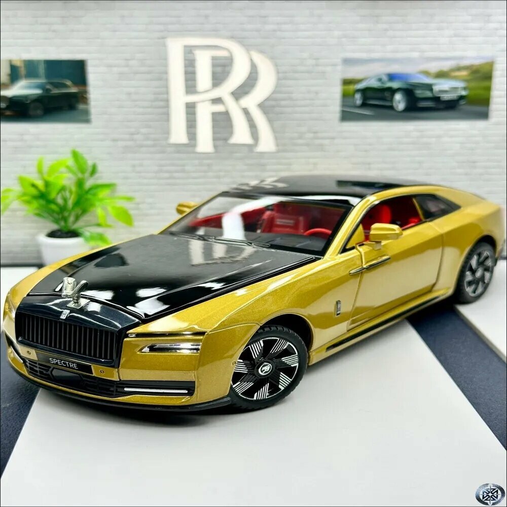 Модель автомобиля Rolls-Royce в масштабе 1:24 с звуковыми эффектами и подсветкой