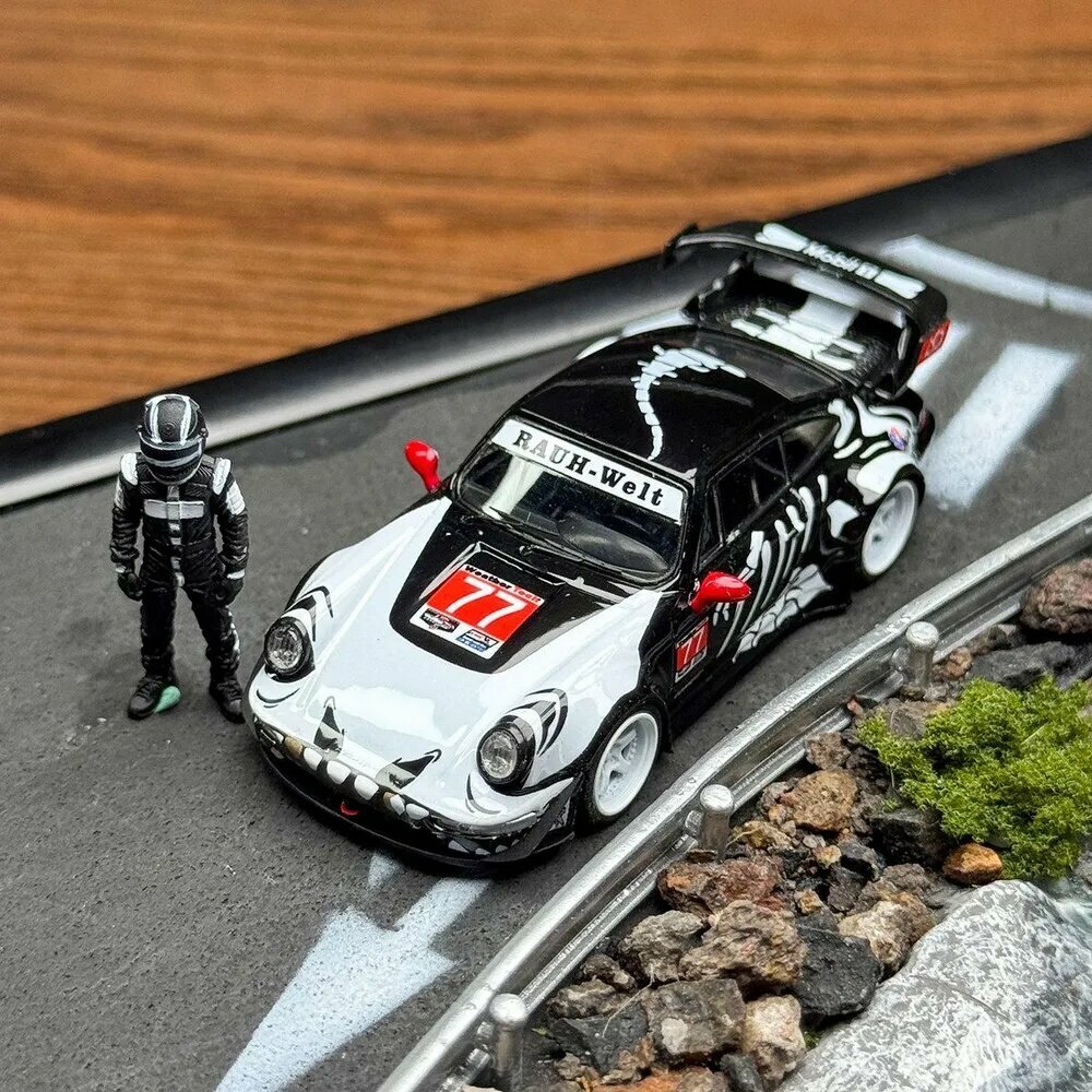 Машинка MC 1:64 PORSCHE RWB 964 Dinosaur Painting Includes Figurine