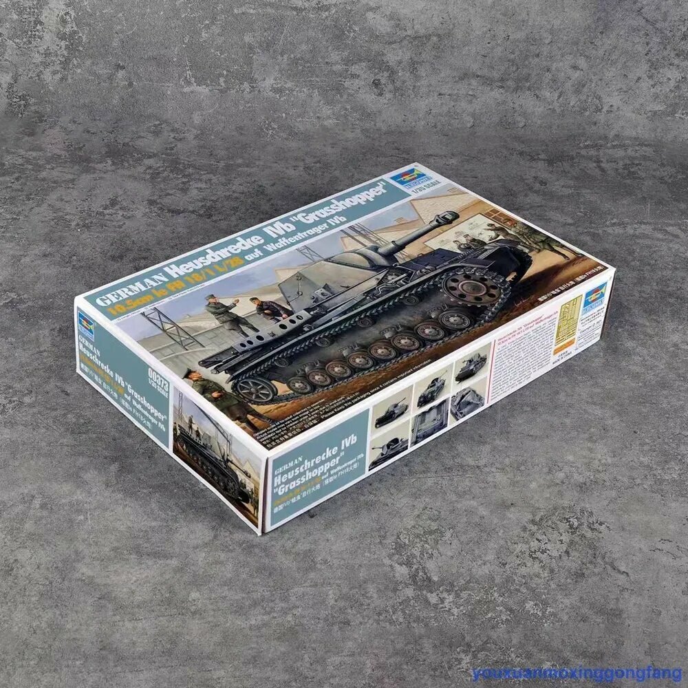 Trumpeter 1/35 00373 Кузнечик IVb 10.5см leFH18/1 Танки
