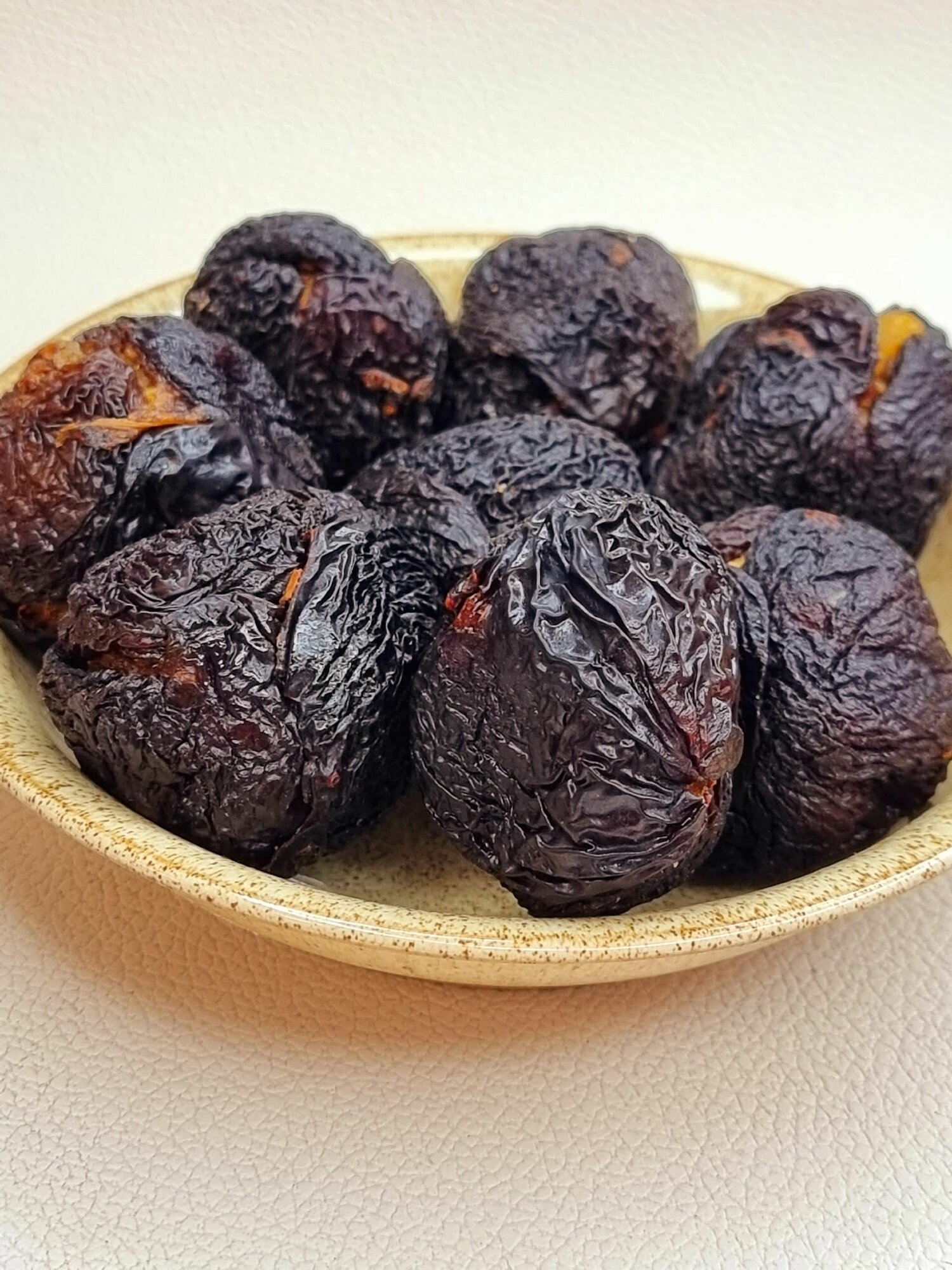 Мини алани чернослив