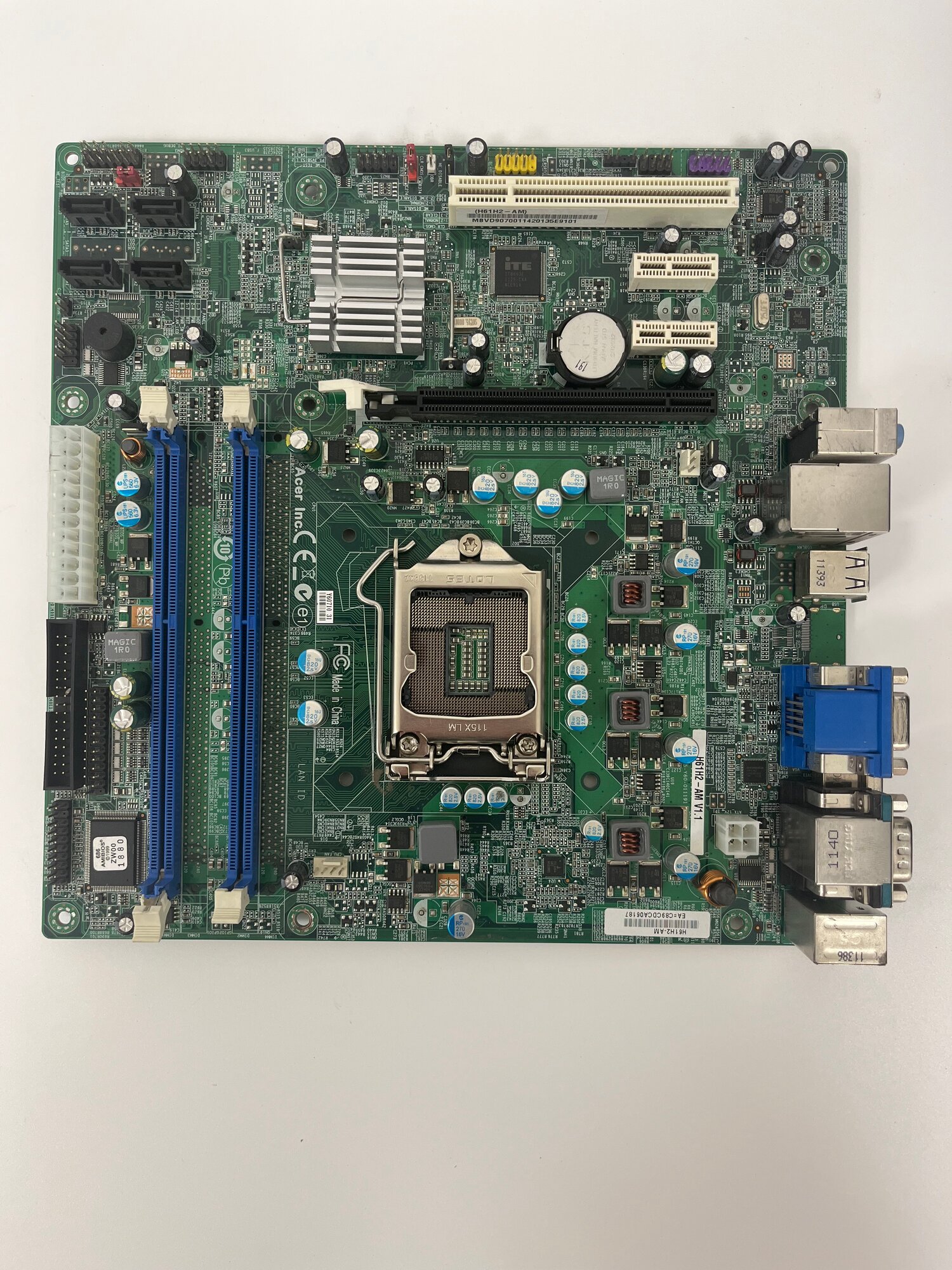 Материнская плата Acer H61H2-AM V1.1 на базе чипсета Intel H61 с сокетом LGA 1155