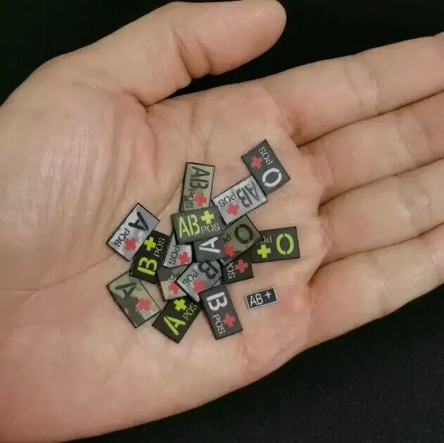 Модель нашивки с типом крови 1/6 для фигурок солдат ES Damtoys SS