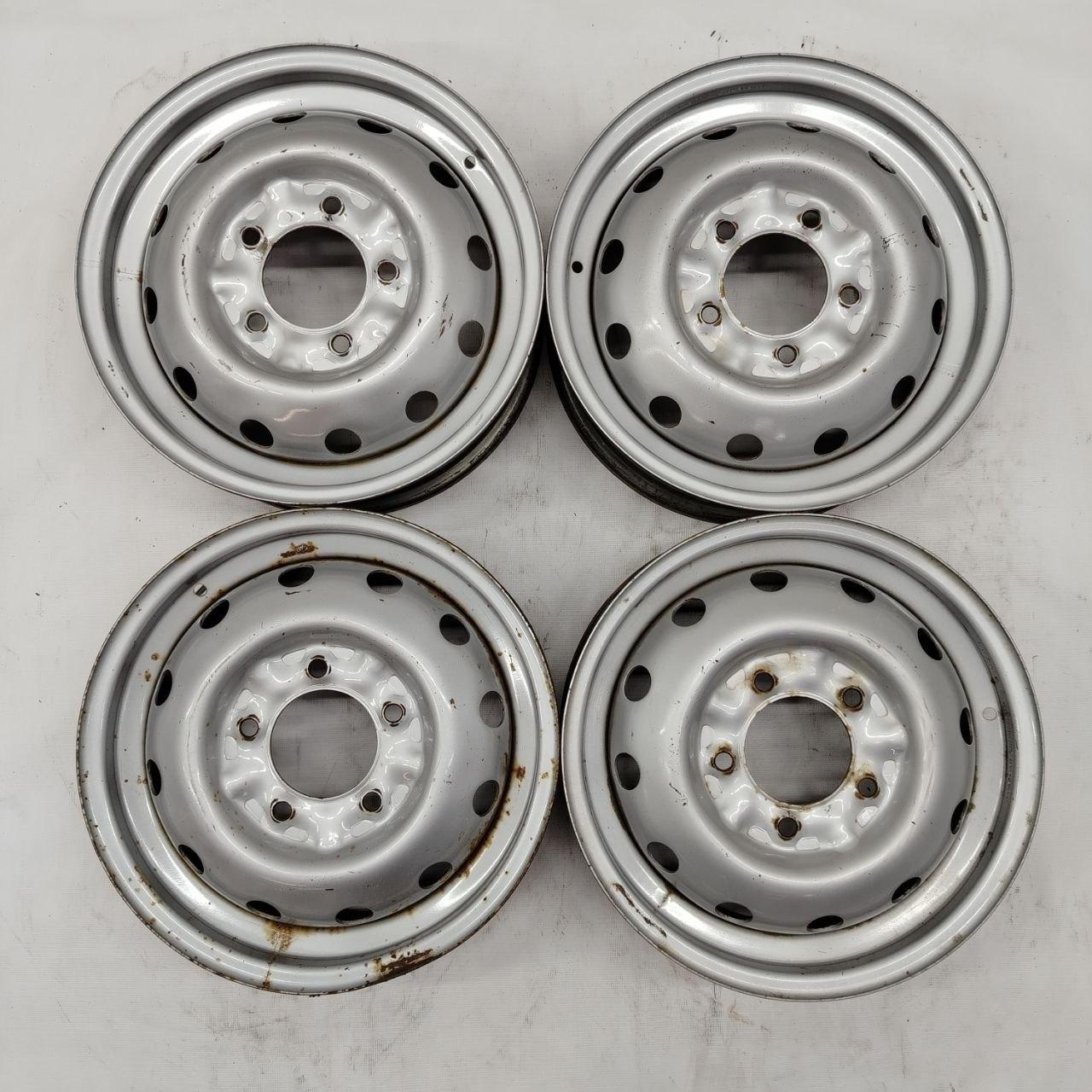 Комплект (4 шт) колесных дисков Штампованные 16x6.5 PCD 5x114.3 D66.1 ET50 (Реплика)