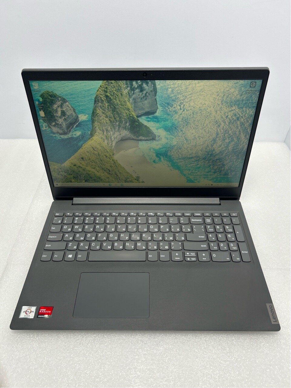 Ноутбук Lenovo V15-ADA (82C7008QRU) 15.6"/AMD Athlon Silver 3050U/RAM 4GB/SSD 128GB/AMD Radeon Graphics/TN/1920x1080/DOS/Подсветка кл-ры: нет/серый. Состояние: C1