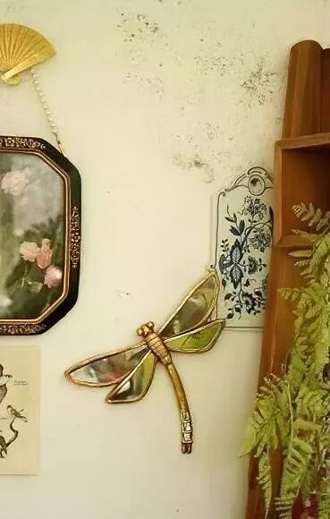 Зеркало с золотой стрекозой (настенный декор, винтажный стиль)