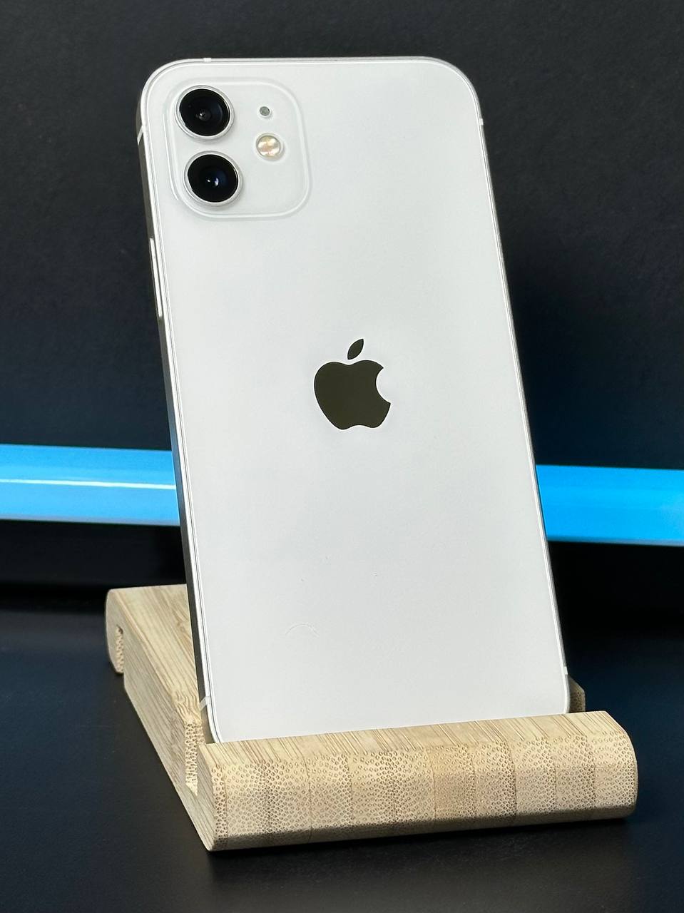 Смартфон Apple iPhone 12 64 ГБ, nano-SIM + eSIM, белый