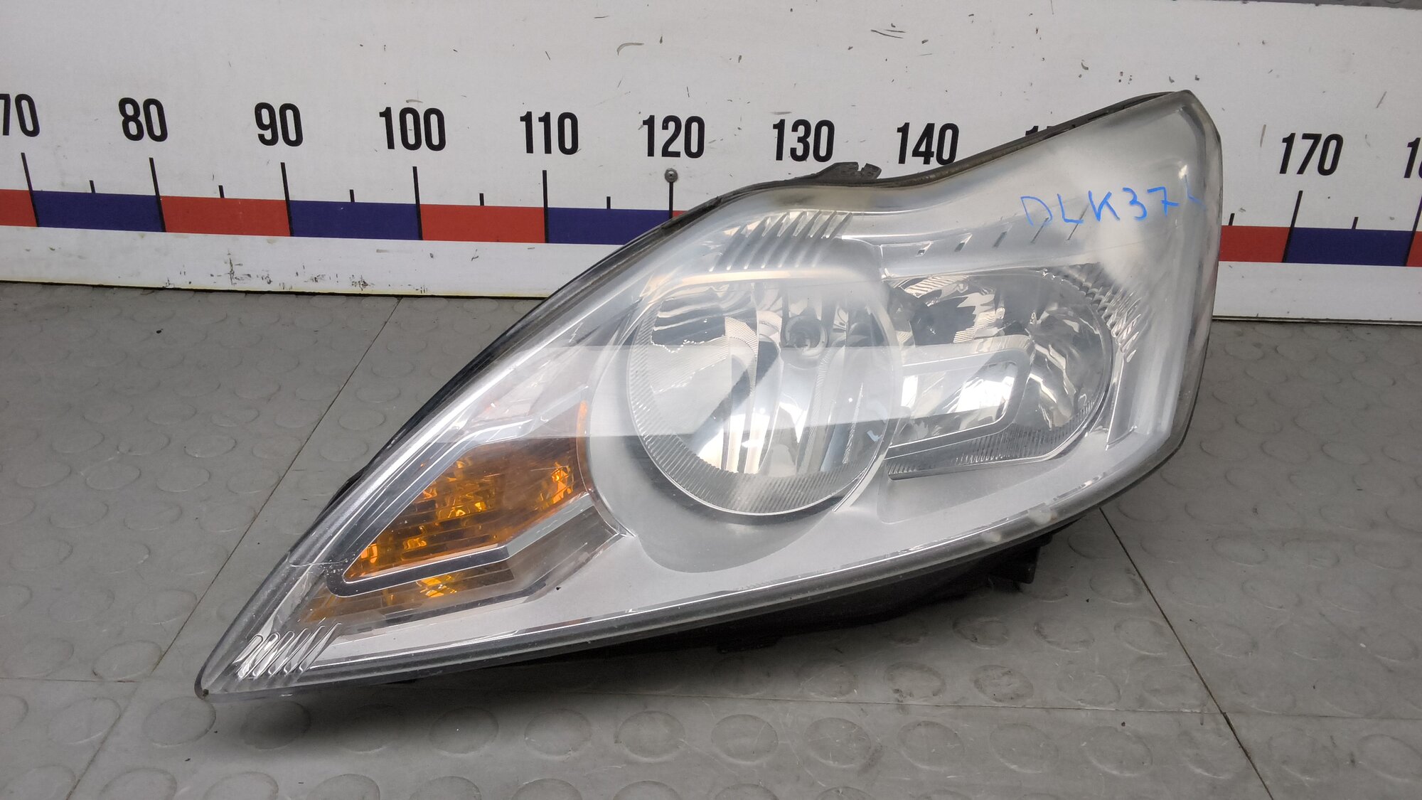 Фара левая FORD FOCUS 2