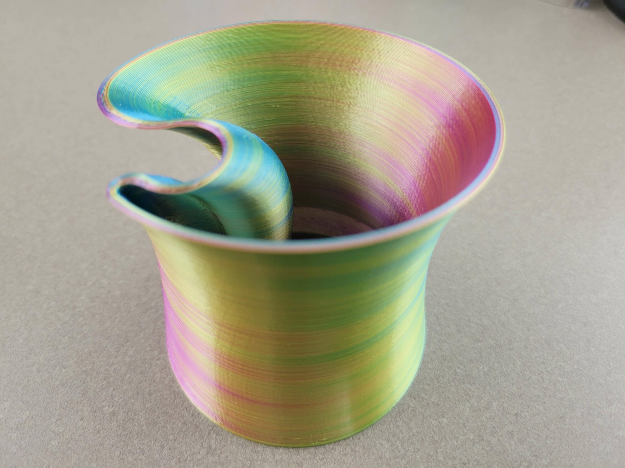 Ваза декоративная волнистая, 3D-печать, 3DOPRU арт. VASE-PR-334994
