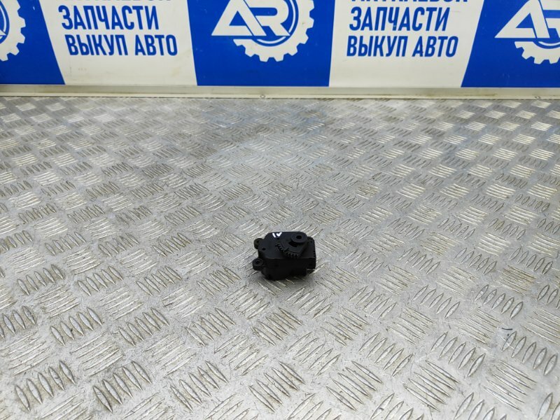 Б/У Моторчик заслонки печки Ford Focus 3 / Форд Фокус 3 1.6 PNDA 125 Л.С. хэтчбек 2011