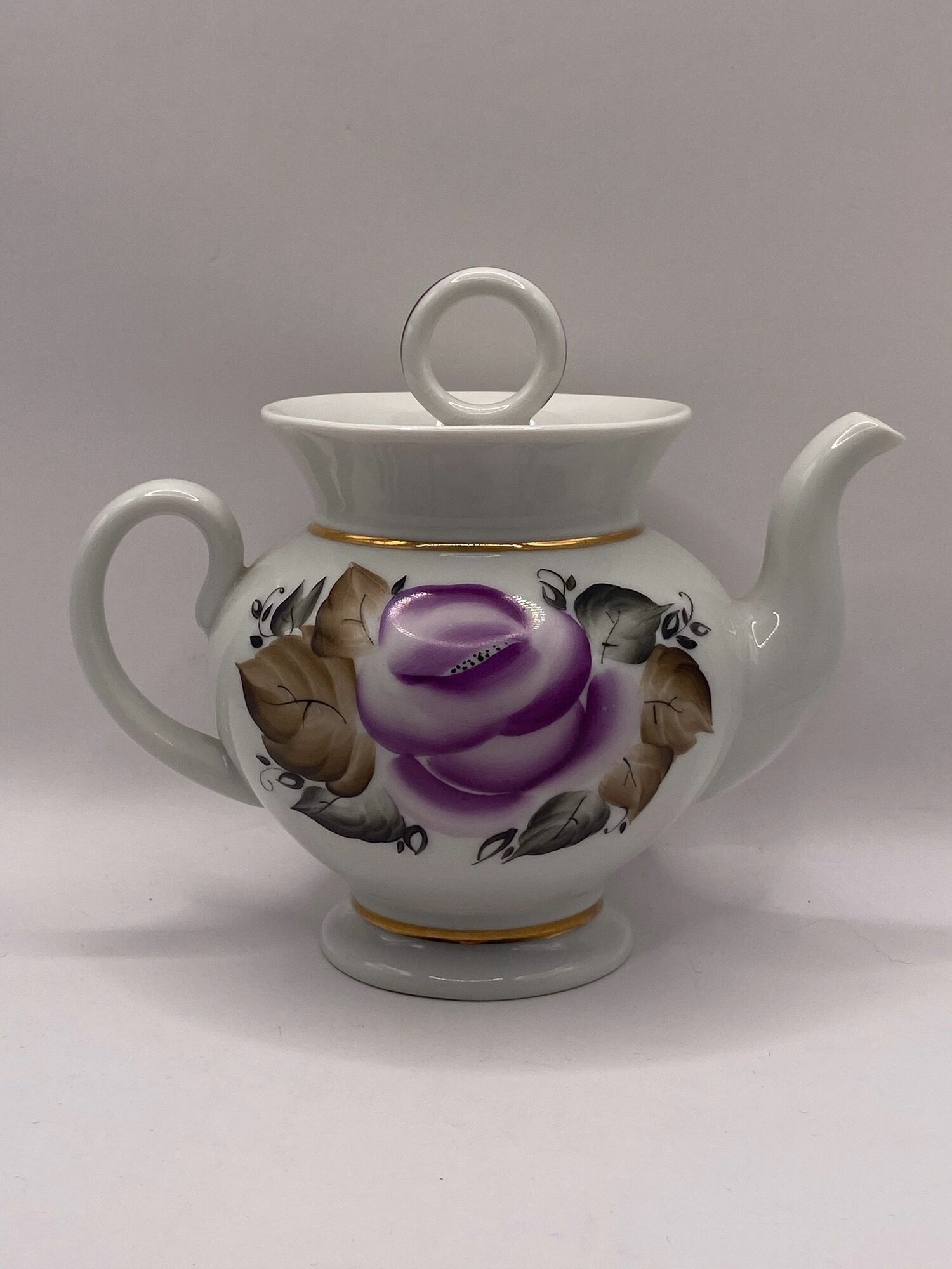 Чайник заварочный "Цветочный декор". ЛОЗ. СССР. Фарфор. Позолота. Деколь.