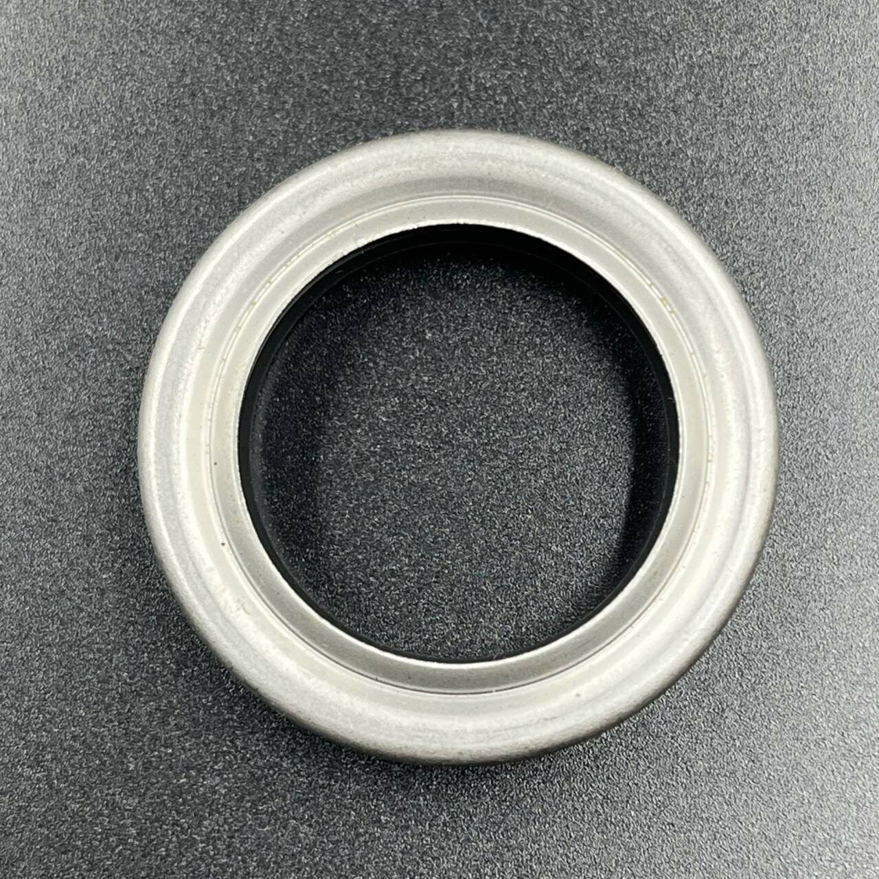 Сальник Mercury (26-70081) (30.2х44.6х8.6) (Производитель Kacawa)