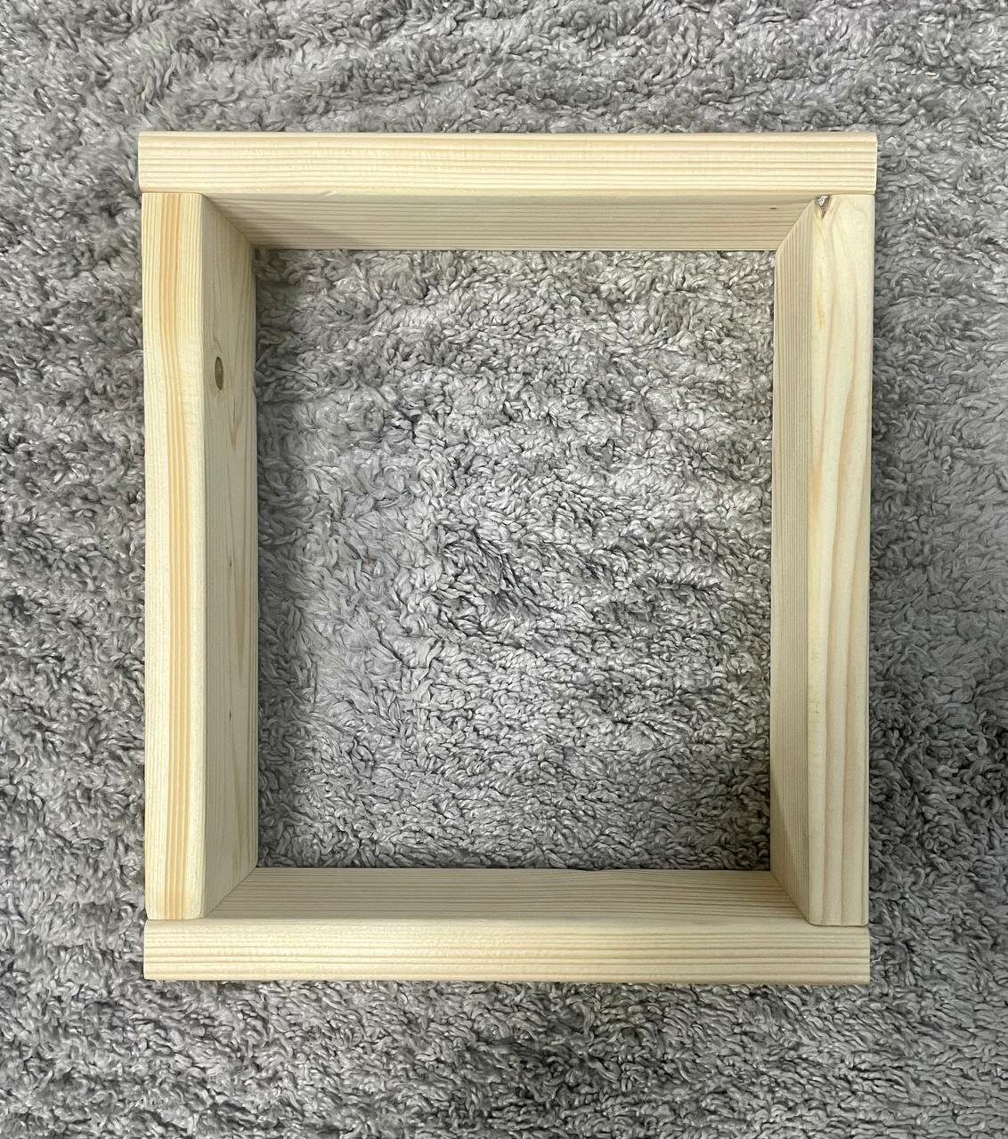 Клумба из дерева 300х350