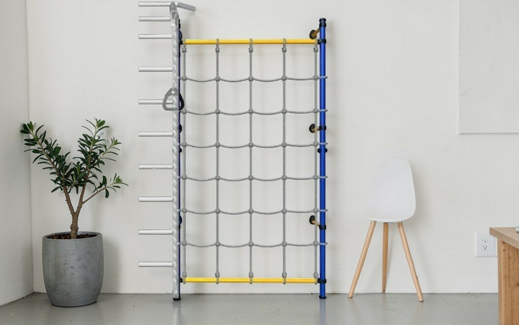 Стойка пристенная ДСКМ-1С-8.02-45, с канатным лазом, синий/желтый, компактная