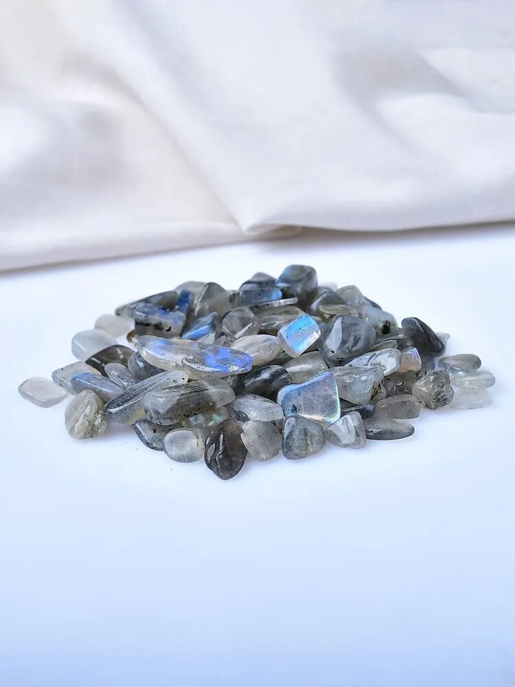 Натуральный необработанный камень "лабрадорит", шлифованный гравий неправильной формы (1-1,5 см, 100 г)