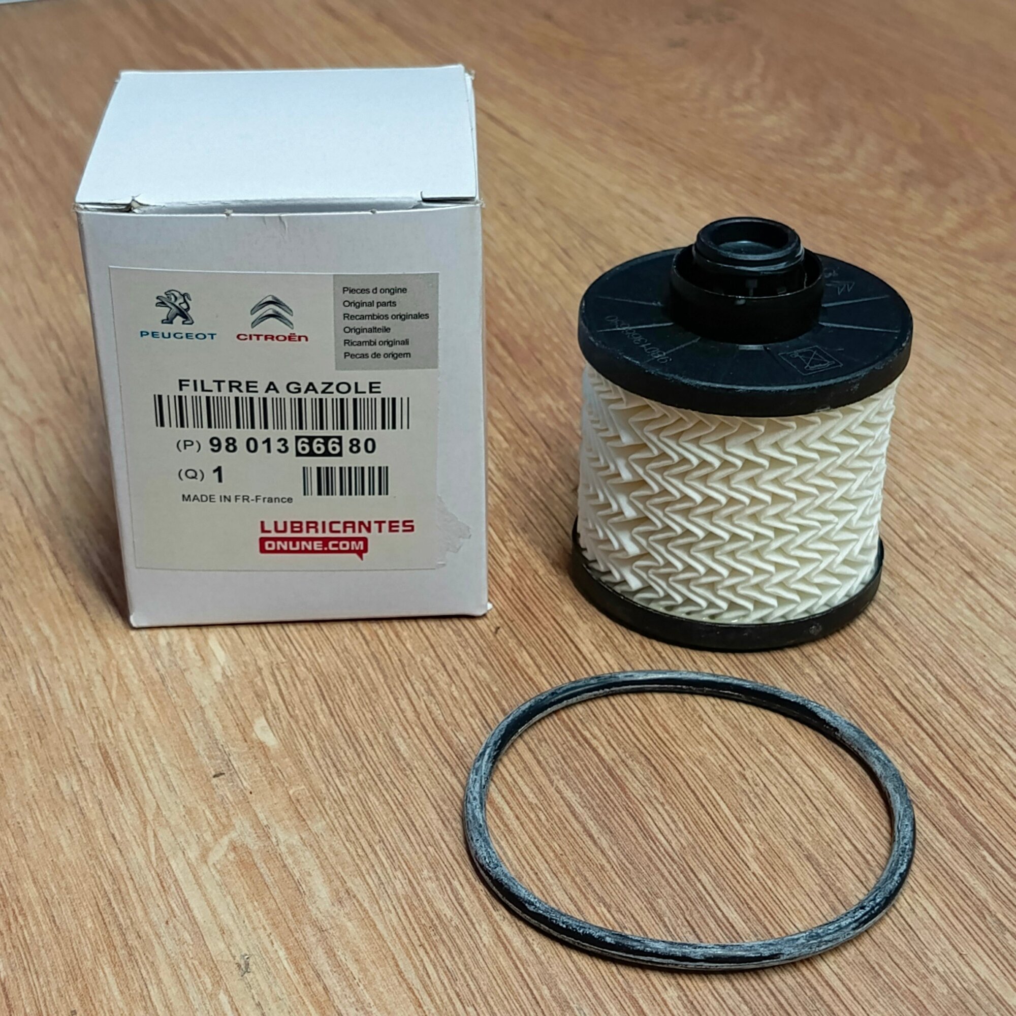 Фильтр топливный CITROEN BERLINGO 1.6BlueHDi 14-, C3 II 1.6BlueHDi 14- PEUGEOT: PARTNER 1.6BlueHDi 14- 3008 2016- PEUGEOT TRAVELLER 2016- CITROEN Jumpy 2016-