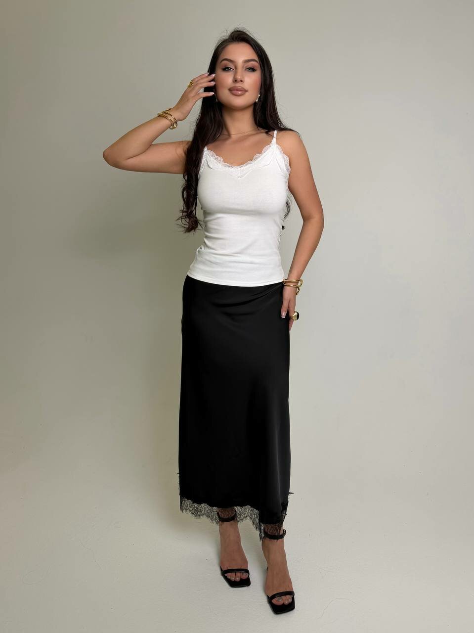 Топ с кружевом гипюр