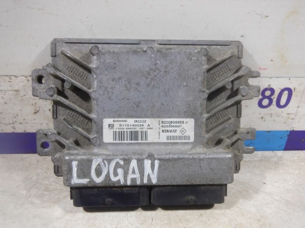 Блок управления двигателем Renault Logan