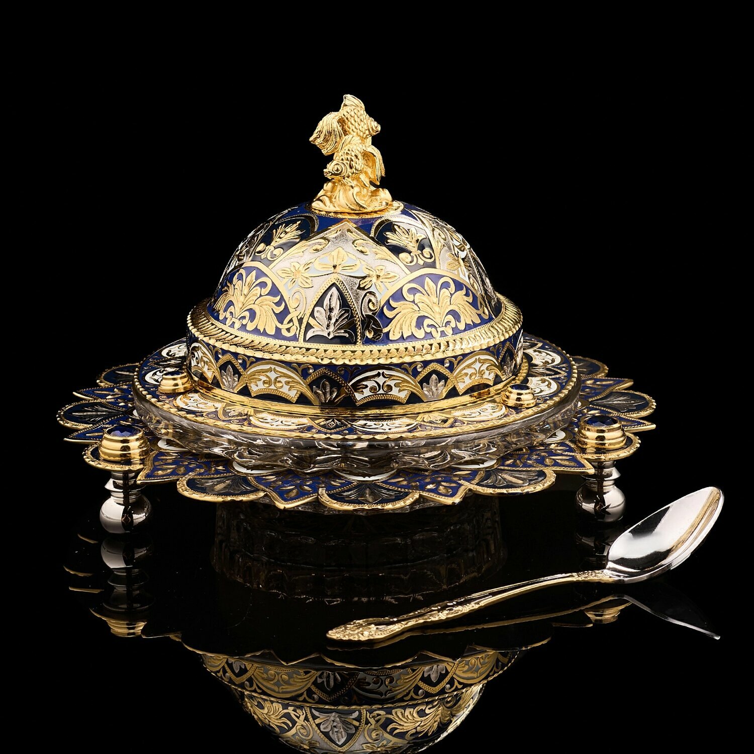 208350 Златоуст икорница "ажурная", эмаль син две рыб