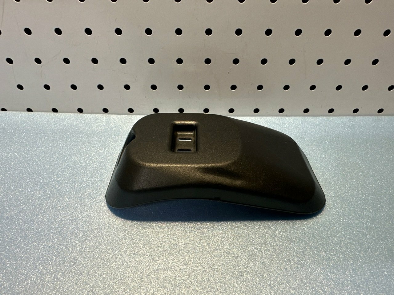 Крышка хомута топливного бака SCANIA G-Series 4 И 5 серии