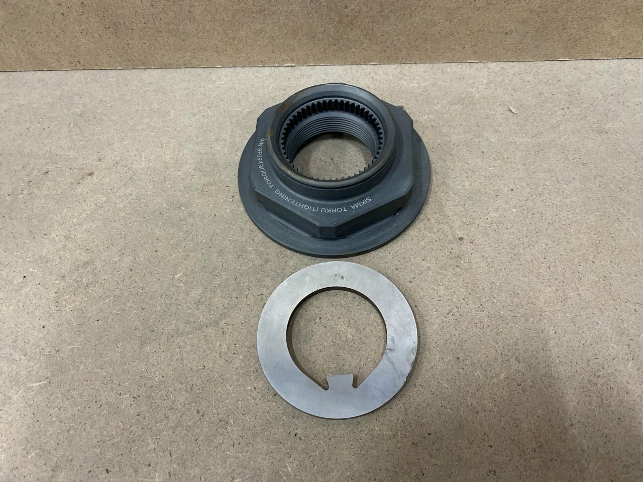 Гайка ступицы прицепа BPW ECO Plus M52x2/40,5xSW95 + шайба стопорная ступицы фланцевая ECO Plus M52x2/40,5xSW95