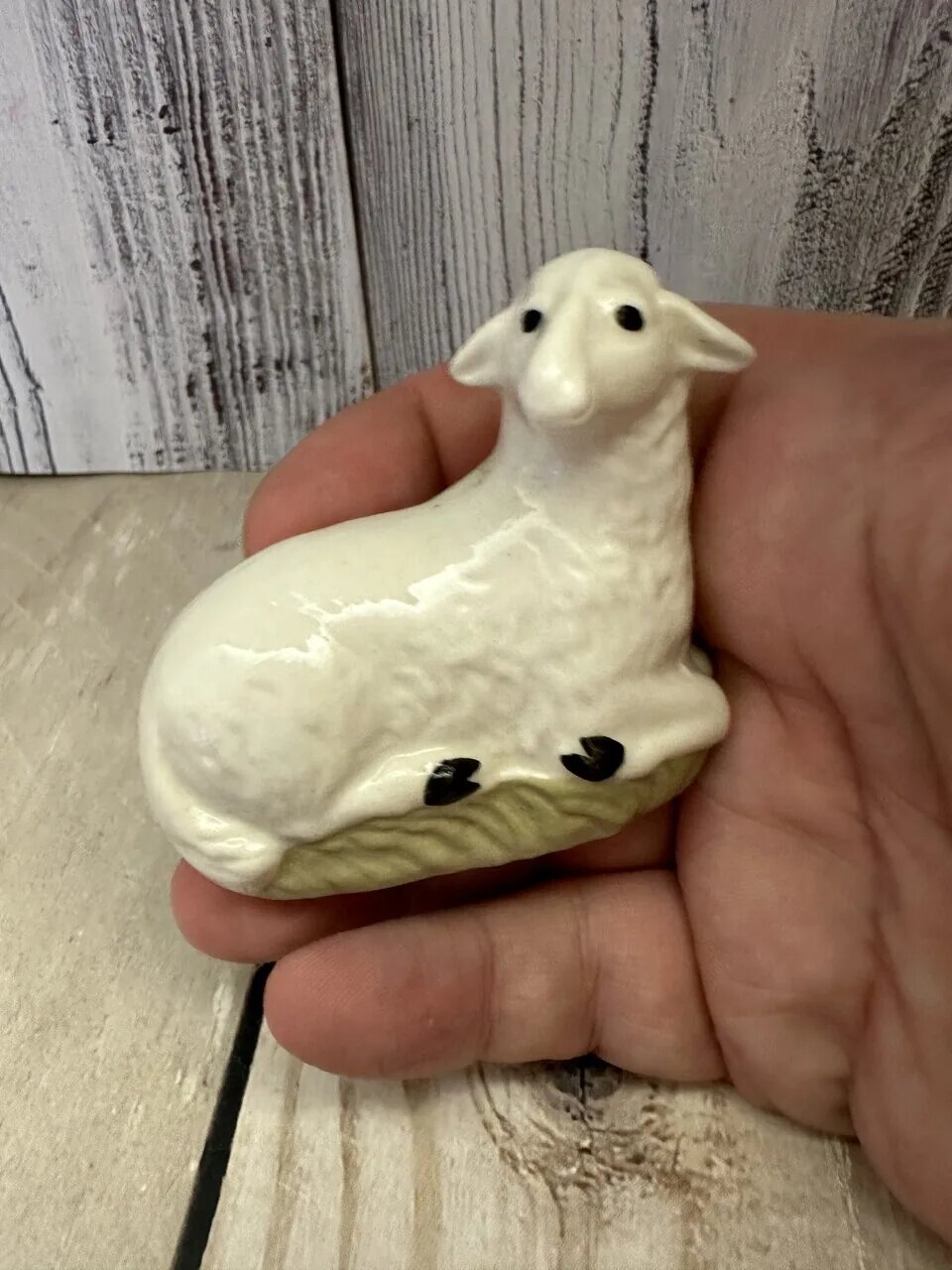 Статуэтка Овечка Фарфор Лфз 70 годы винтажная коллекционная