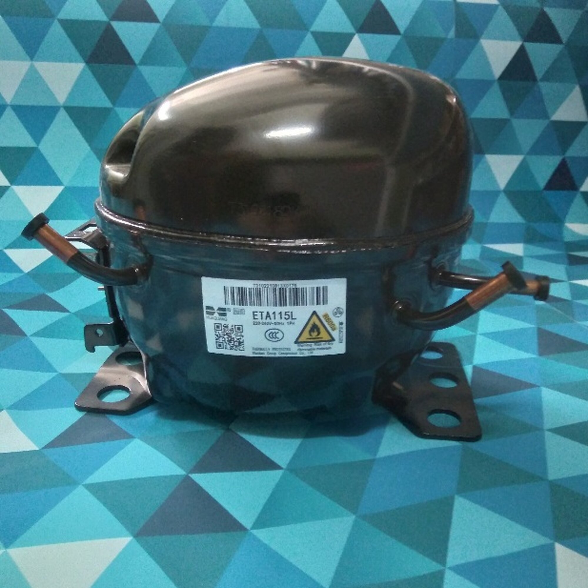 Компрессор (R600) Huaguang Wanbao (200Вт) ETA115L (LBP, 200Вт при -23.3C*/ASHRAE, 11,5см3) Китай