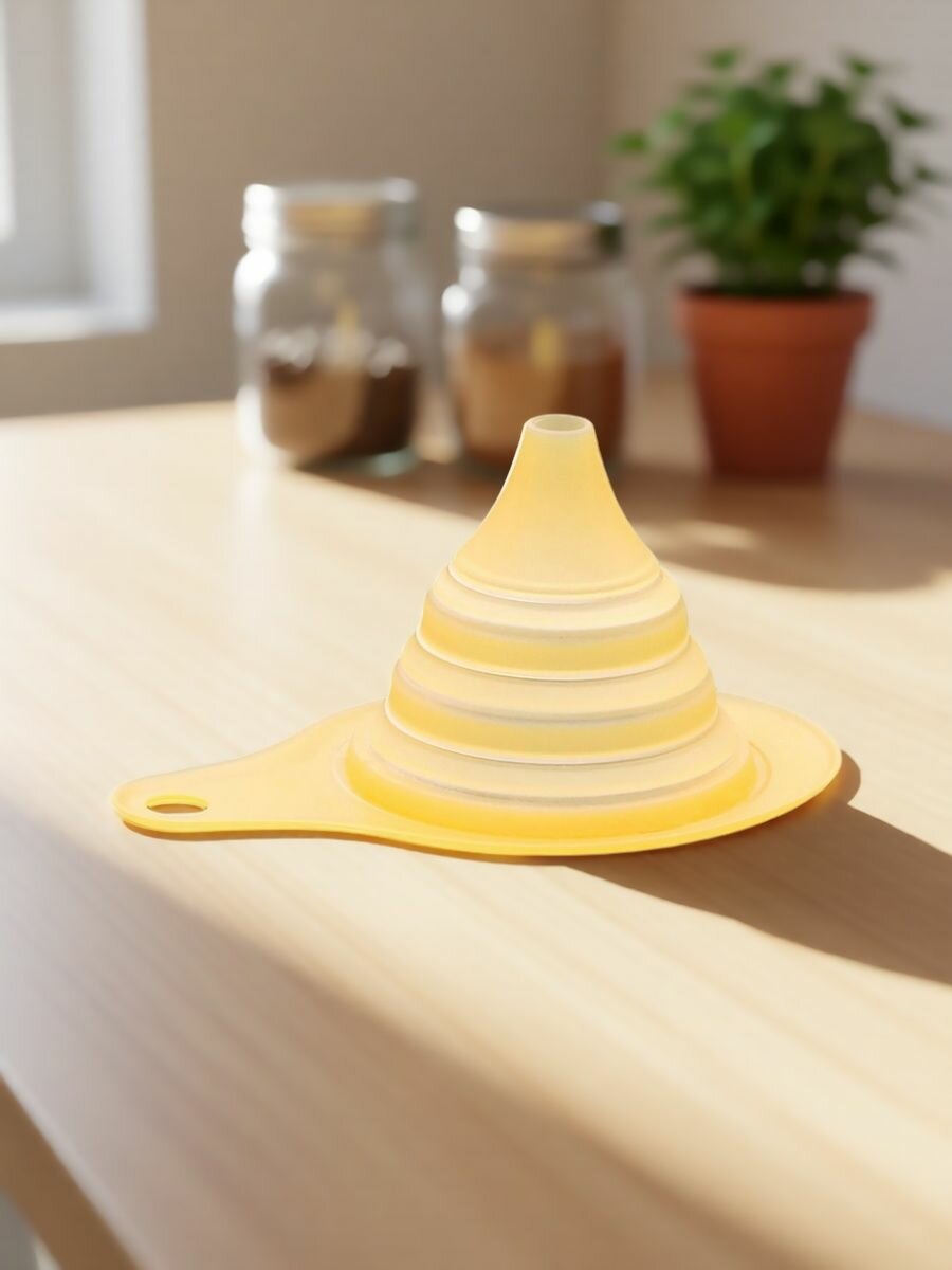 TUPPERWARE Воронка "Мини-макс" оранжевая