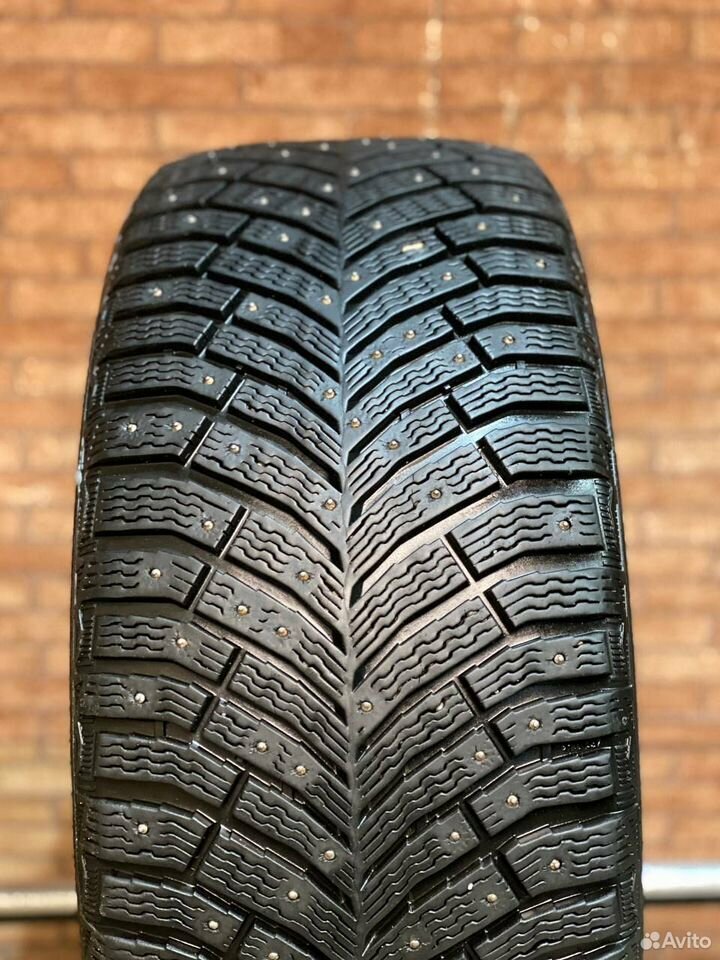 Michelin X-Ice North 4 245/45 R18