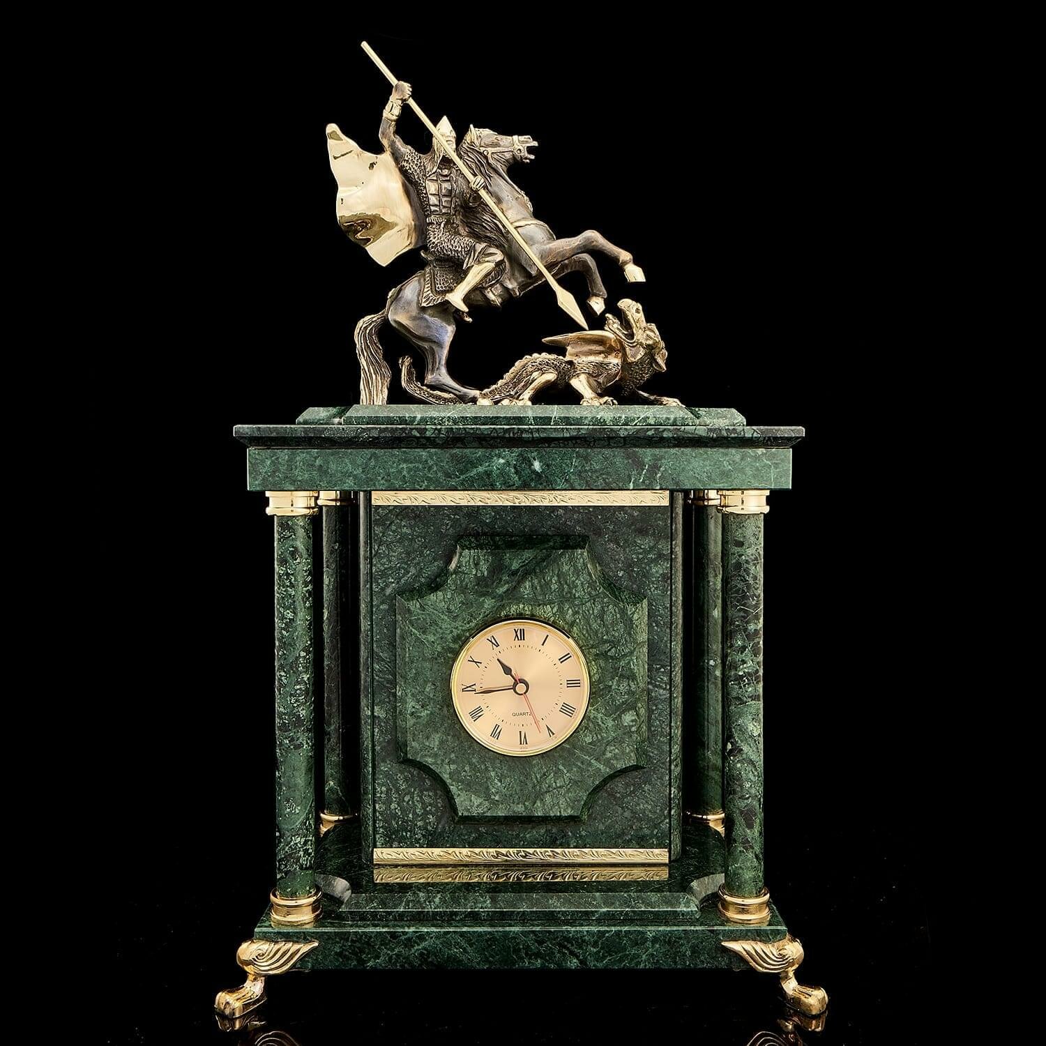 0032065 Нат. камень часы-сейф "Георг. Победоносец", Мрамор зеленый