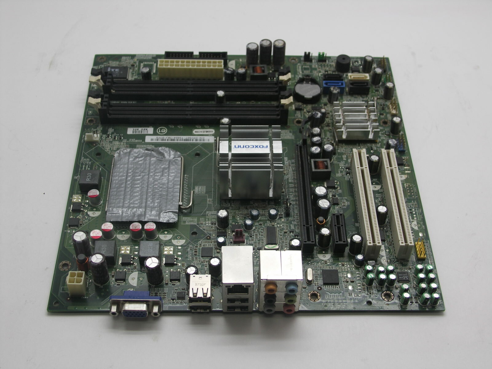 Материнская плата S-775 Foxconn G33M02 SATA/4DDR2/VGA/Sb/mATX + Процессор Core2Duo 6300