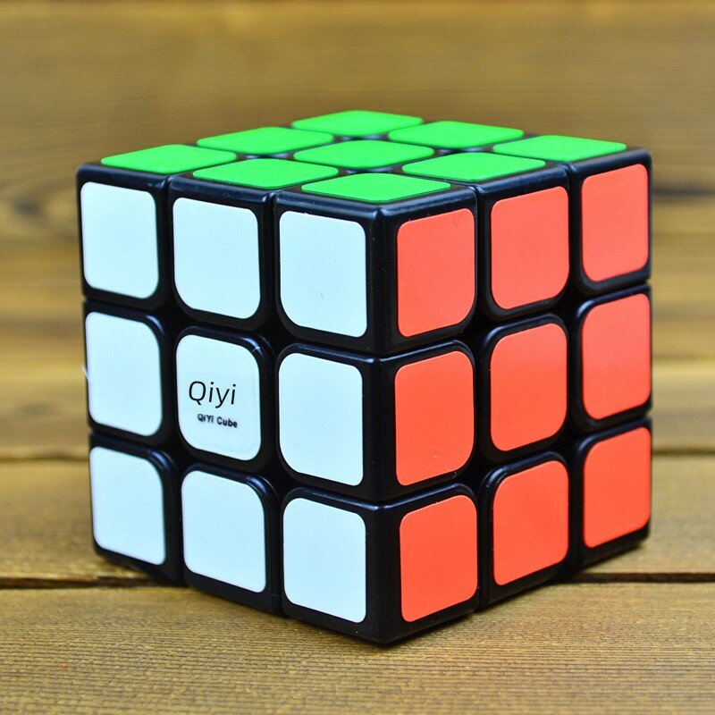 Qi Yi 3x3 кубик Рубика с гладкой поверхностью, черная основа, в комплекте руководство и подставка - подходящая игрушка