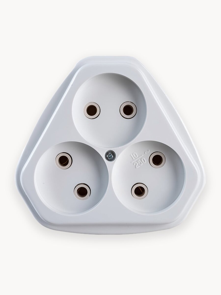 Розетка Кунцево-Электро трехместная скрытой установки ток 10А РС10-394 5928, 10 А