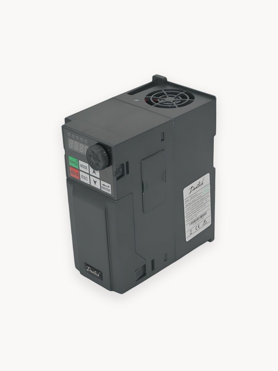 Частотный преобразователь Dastech D32-S2-0R7 0.75 кВт 220В / Панель управления в комплекте